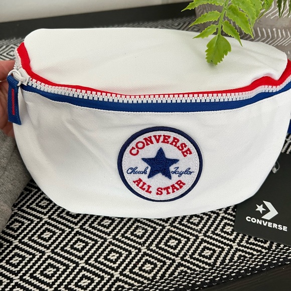 Converse | Bags | Nwt Converse All Star Crossbody Fanny Pack Bag White ...